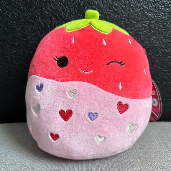 Squishmallows | Toys | Scarlet The Strawberry Valentines Squishmallows ...
